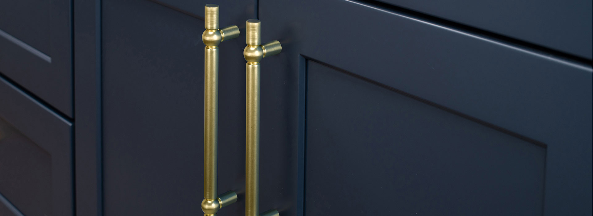 Beslag, Handtag, Knoppar, Belysning och tillbehör Online - Beslagsbutiken